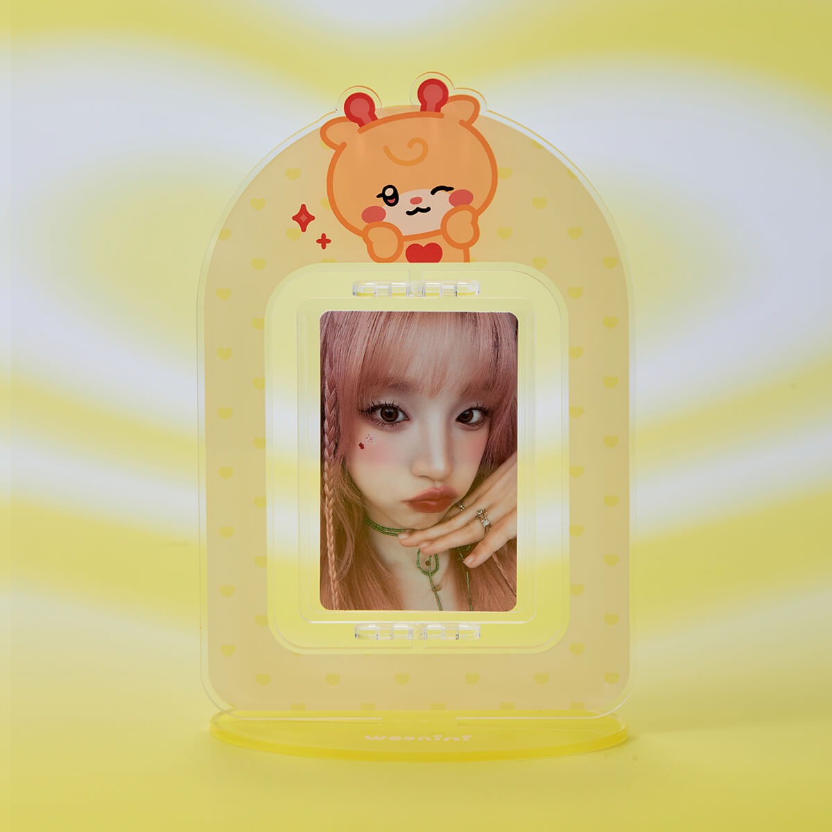 i-dle minini Rotating Acrylic Stand – LINE FRIENDS_US